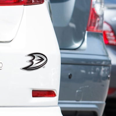 Wincraft Chrome Free Form Auto Emblem - NJ Devils | Pure Hockey Equipment