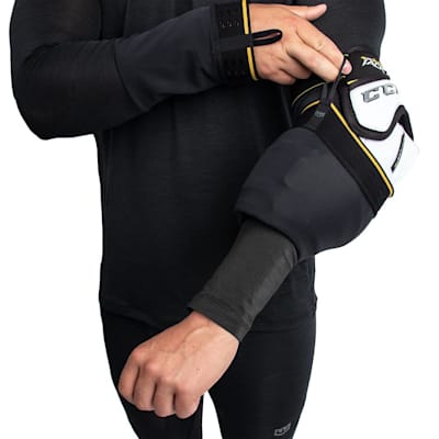 Warroad TILO Pro Stock Padloc Cut Resistant Baselayer Top - Adult ...